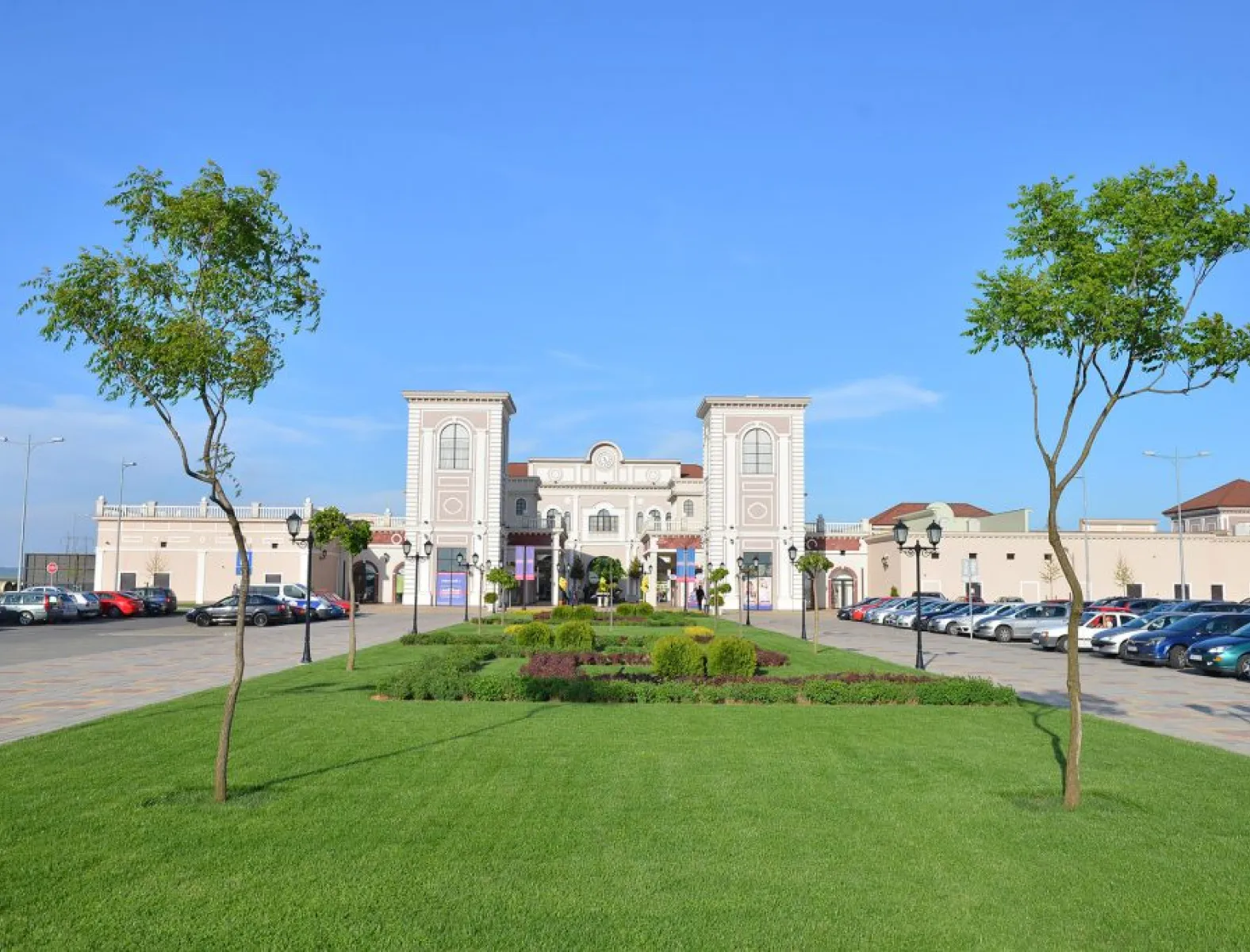 Big Fashion Outlet Merin Group